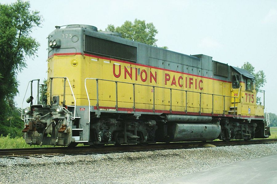 UP GP 38-2L 775